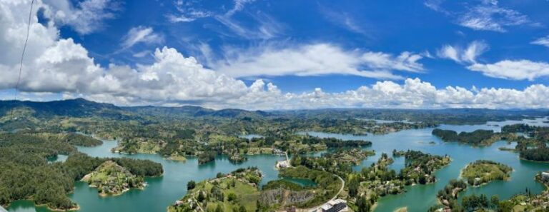 Medellín, Colombia. La Ciudad de la Eterna Primavera. Guía 2025